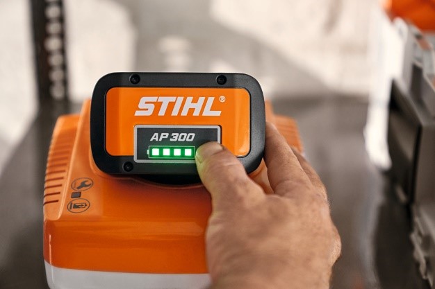 バッテリーツールバッテリー切れまで高出力を維持！編 – STIHL – スチール – チェンソー チェーンソー 農業機械 刈払機 ヘッジ ...